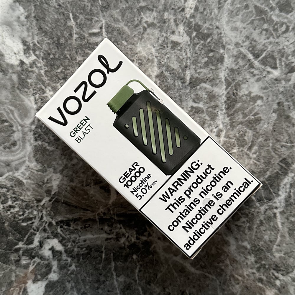 Vozol Gear 10000 Green Blast💨‣ Only £16👍